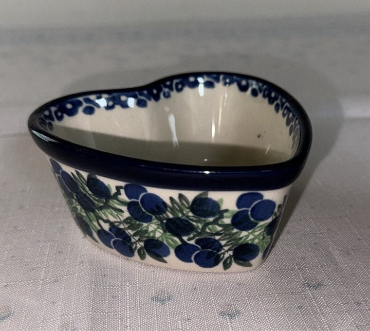 Double Blueberry Heart Dish - Shape: A45 - Pattern: Double Blueberry ...